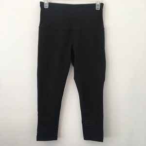 Zella | Pants & Jumpsuits | Zella Capri Leggins | Poshmark